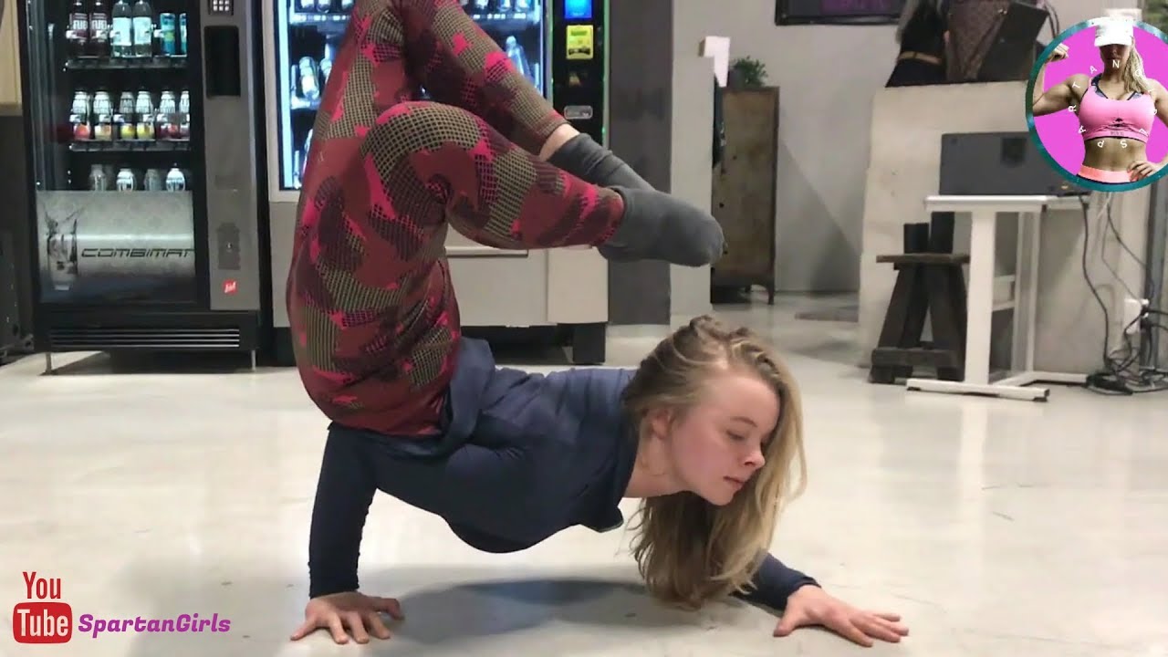 5 Amazing Flexibility Moves You Should Learn - YouTube