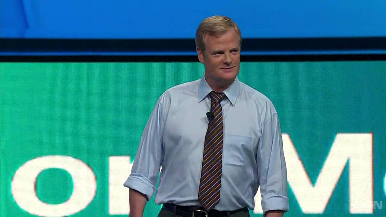 Kevin Butler Owns E3 2010 - YouTube