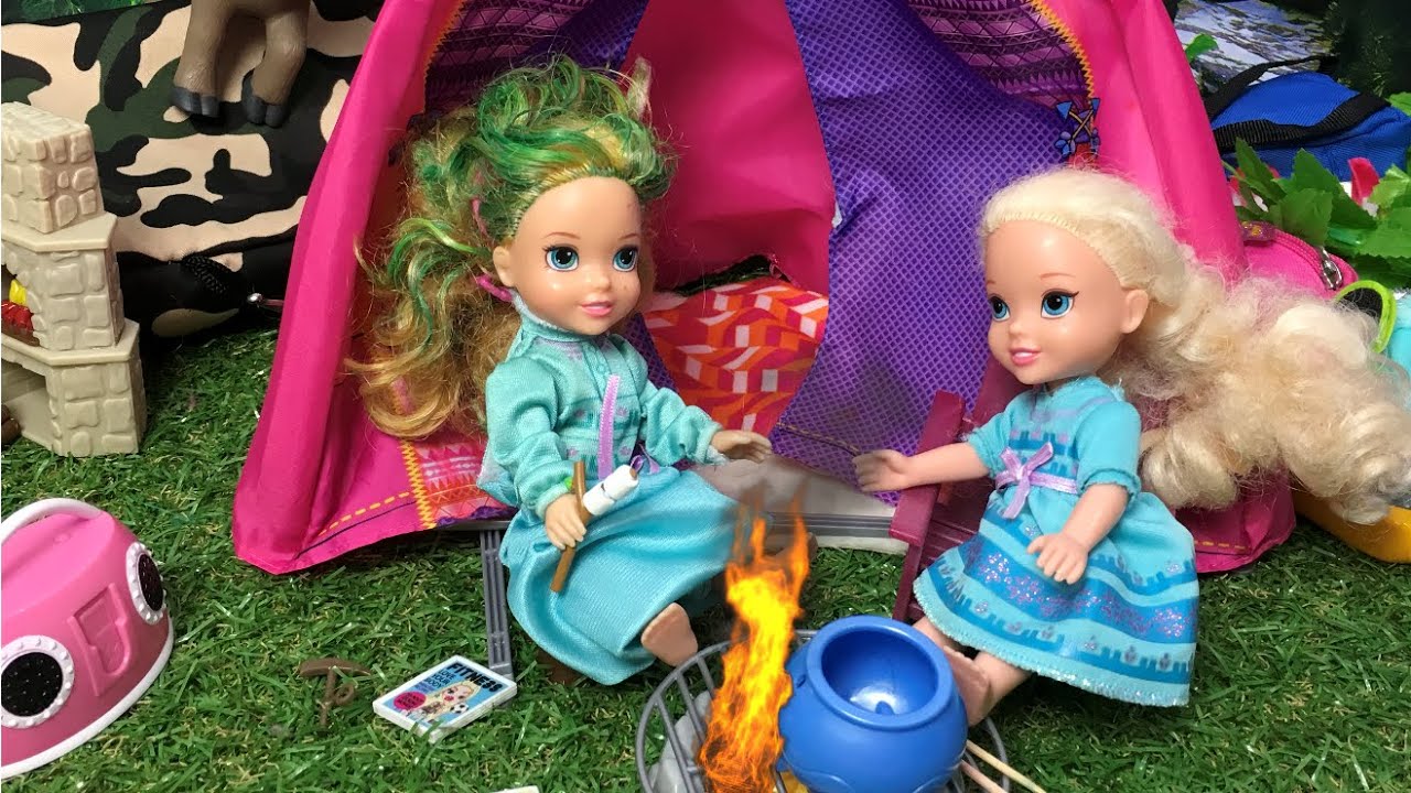 Elsa and Anna Toddlers spend a night outdoors with friends! - YouTube