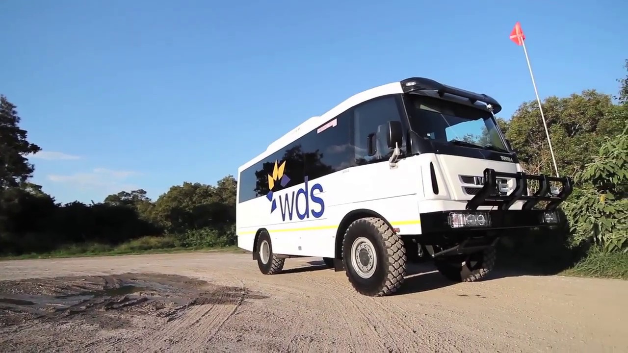 Bus 4x4 Iveco Tonto 4 - YouTube