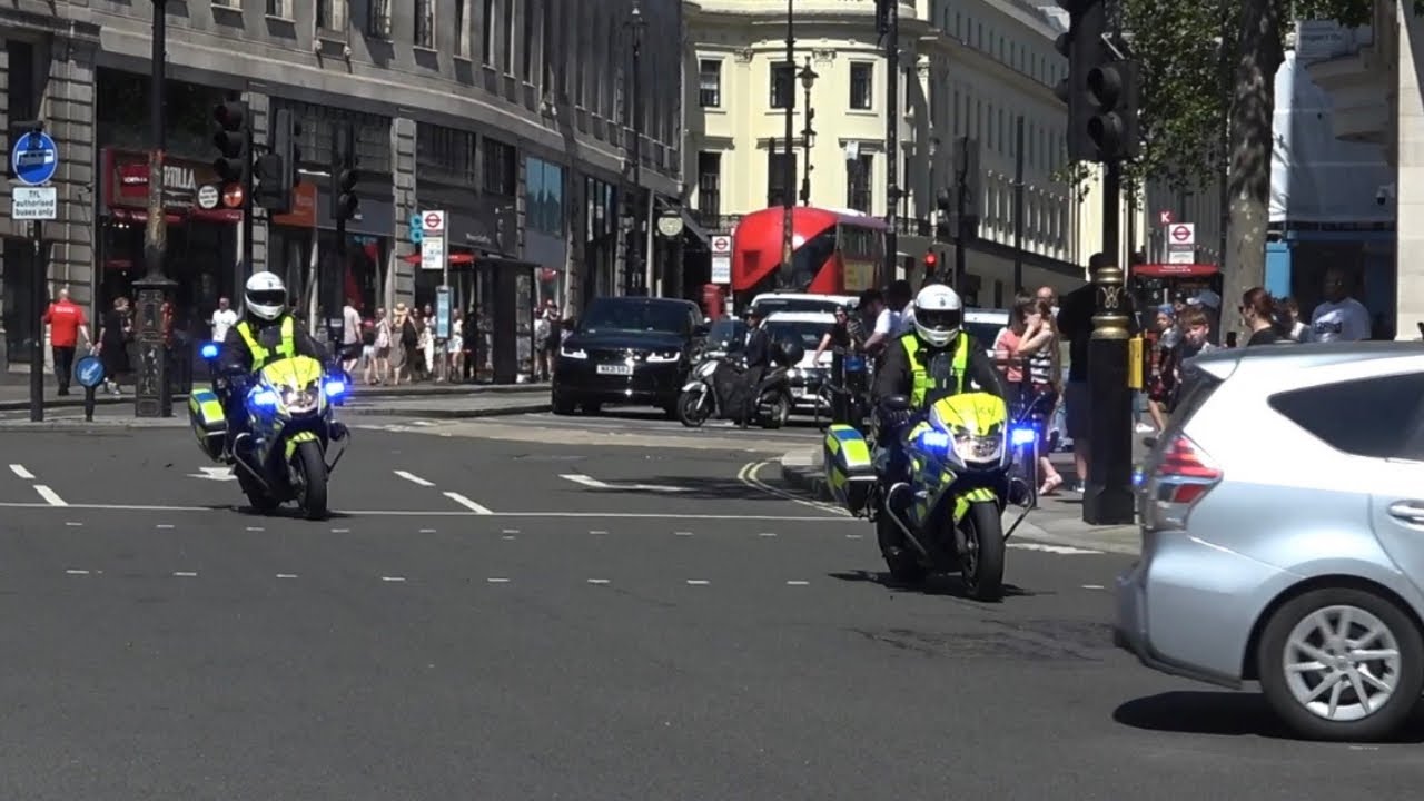 X2 Metropolitan Police BMW F800GT Moped Taskforce Raptor Motorcycles ...