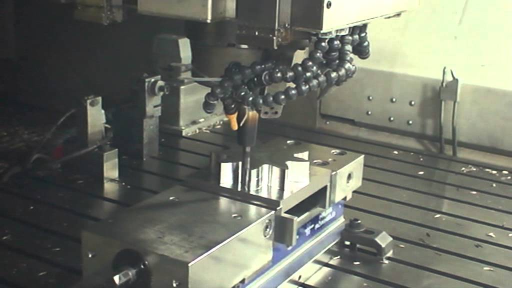 Vortex High Speed Machining in Steel - Röders RXU 1200 Quadroguide ...