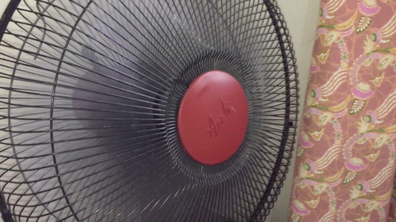 (Shown on all speeds) Asahi brand portable fan in my maternal relatives ...
