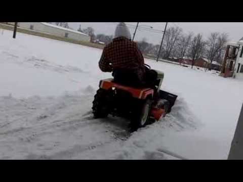 Simplicity Landlord Lawn Tractor Snow Plowing near Cincinnati, Ohio ...