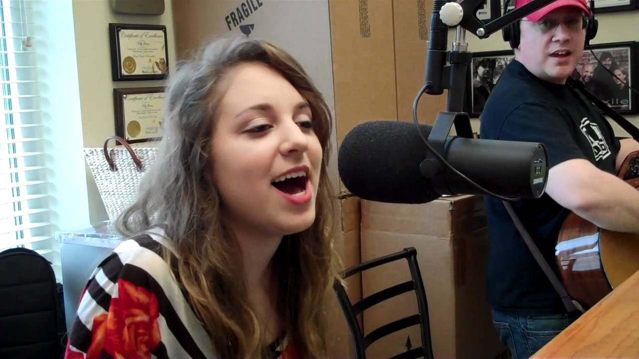 Stephanie Grace performs live in the CB&T Studios on 100.9 The Farm.mp4 ...