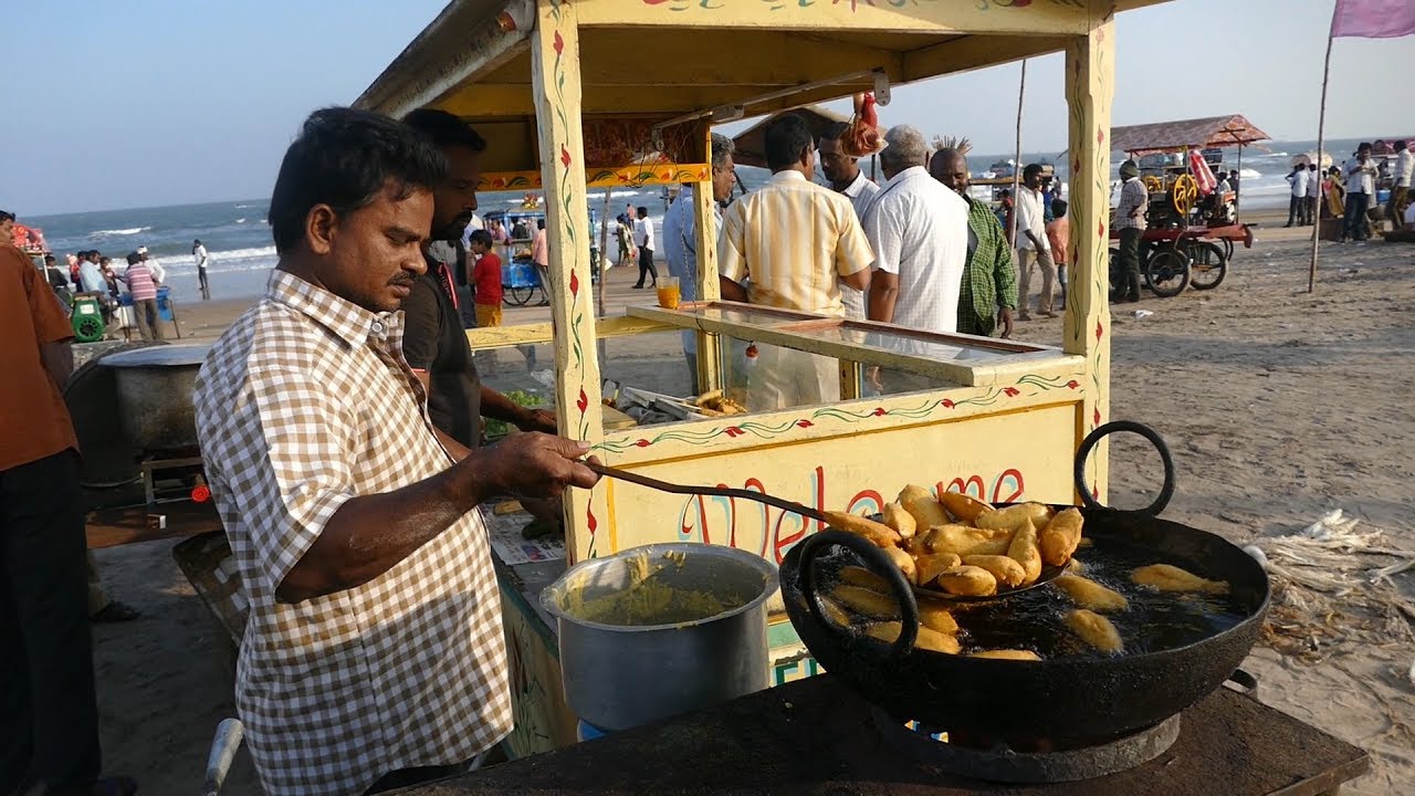 2021 Beach Street Foods | Banana Fritters | Banana Bajji | Indian ...