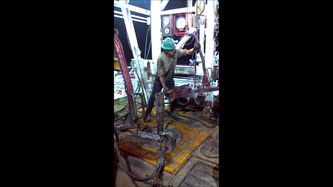 Tripping in, kelly double, oil rig - YouTube