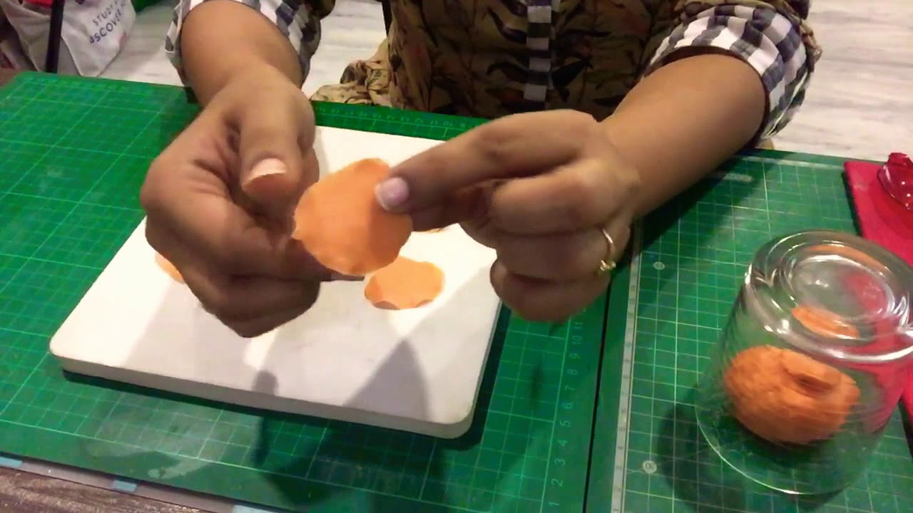 Rice paste craft dough flowers - YouTube