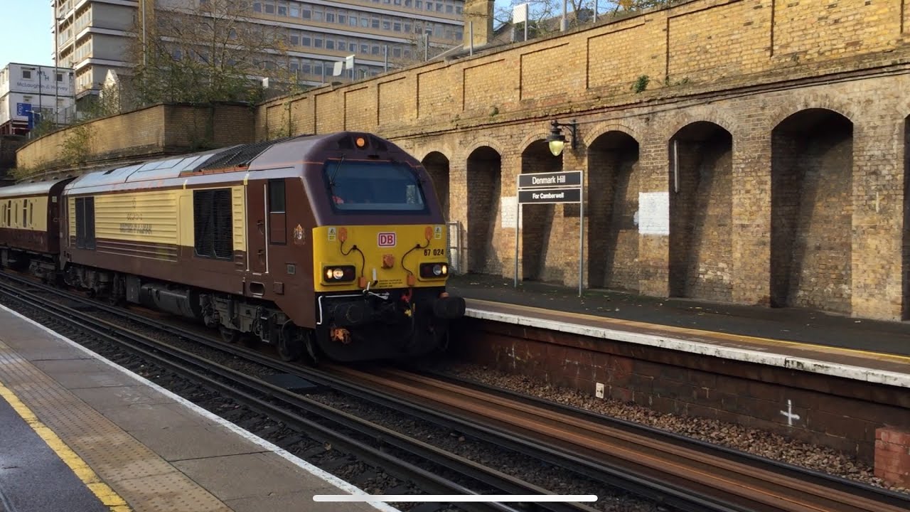 Class 67024 Pullman set passing through Denmark Hill (16/11/19) - YouTube