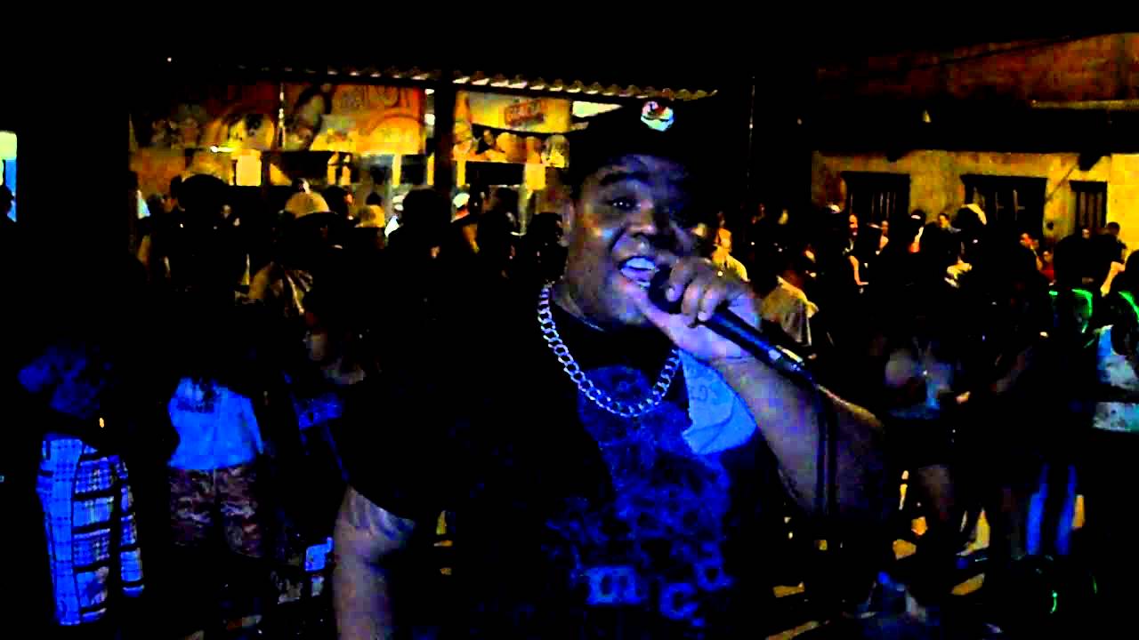 MC SAPÃO FUNK CAPIXABA NA VEIA MC ROSANA MORENA E Dj Kim BOLADO - YouTube