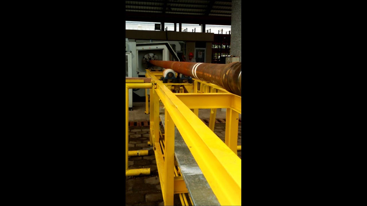 CNC Lathe pipe feeder - YouTube