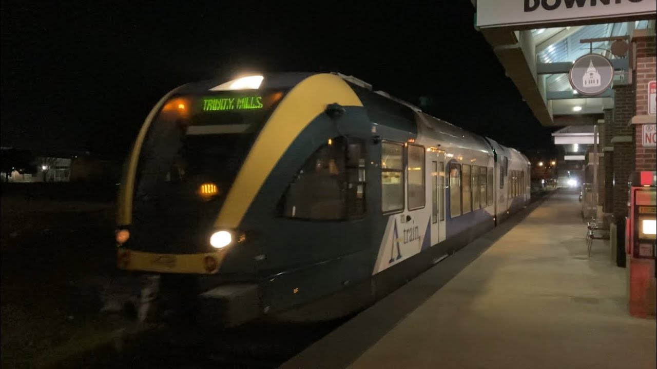 DCTA train #7907 at Denton, TX (December 15, 2021) - YouTube