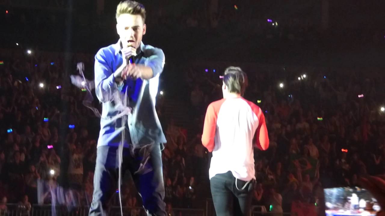 Don’t Forget Where You Belong (Part) - One Direction - OTRA – London o2 ...