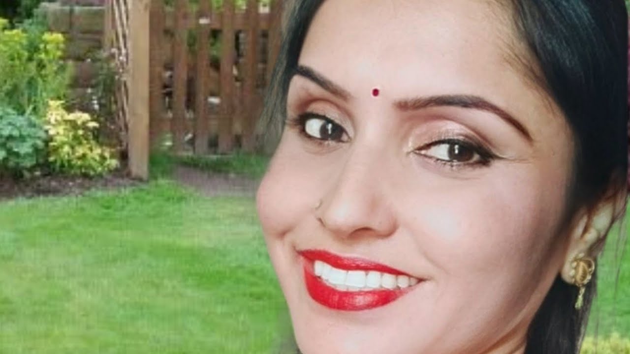 Reena Thakur vlogs is live! - YouTube