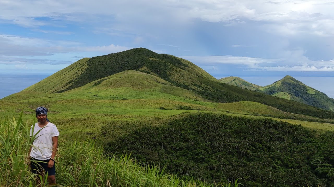 Nguna Island ; A hike to remember ft 2 beautiful dormant Volcanoes ...