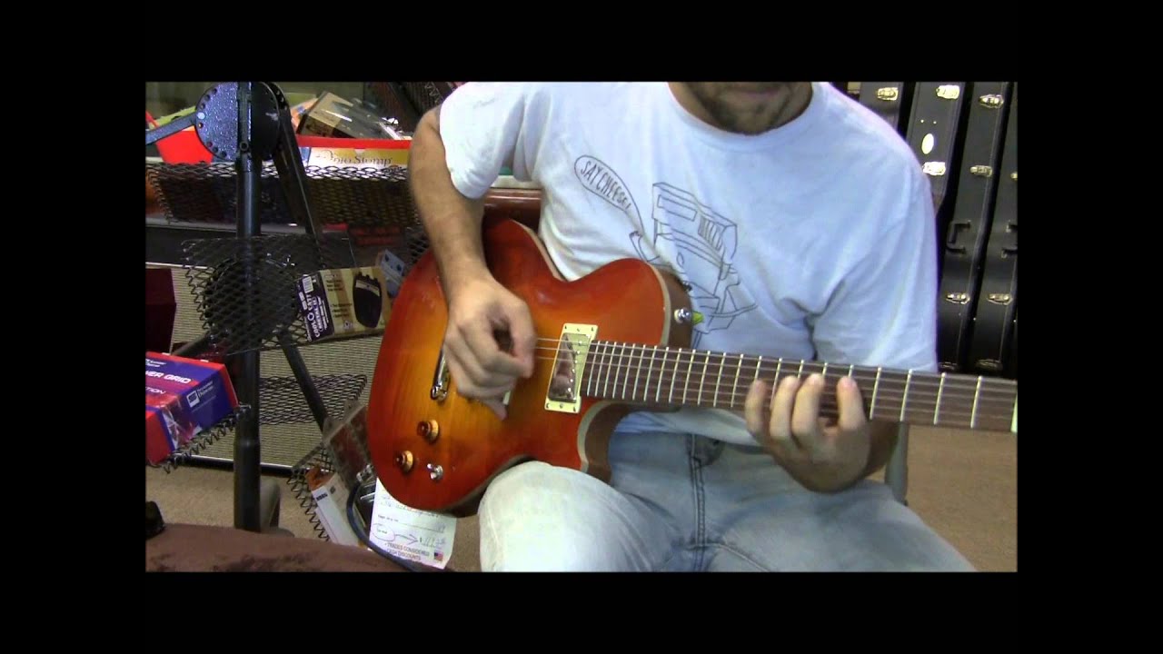 Mike McCleary of Surfer Blood, CMG Guitar - YouTube