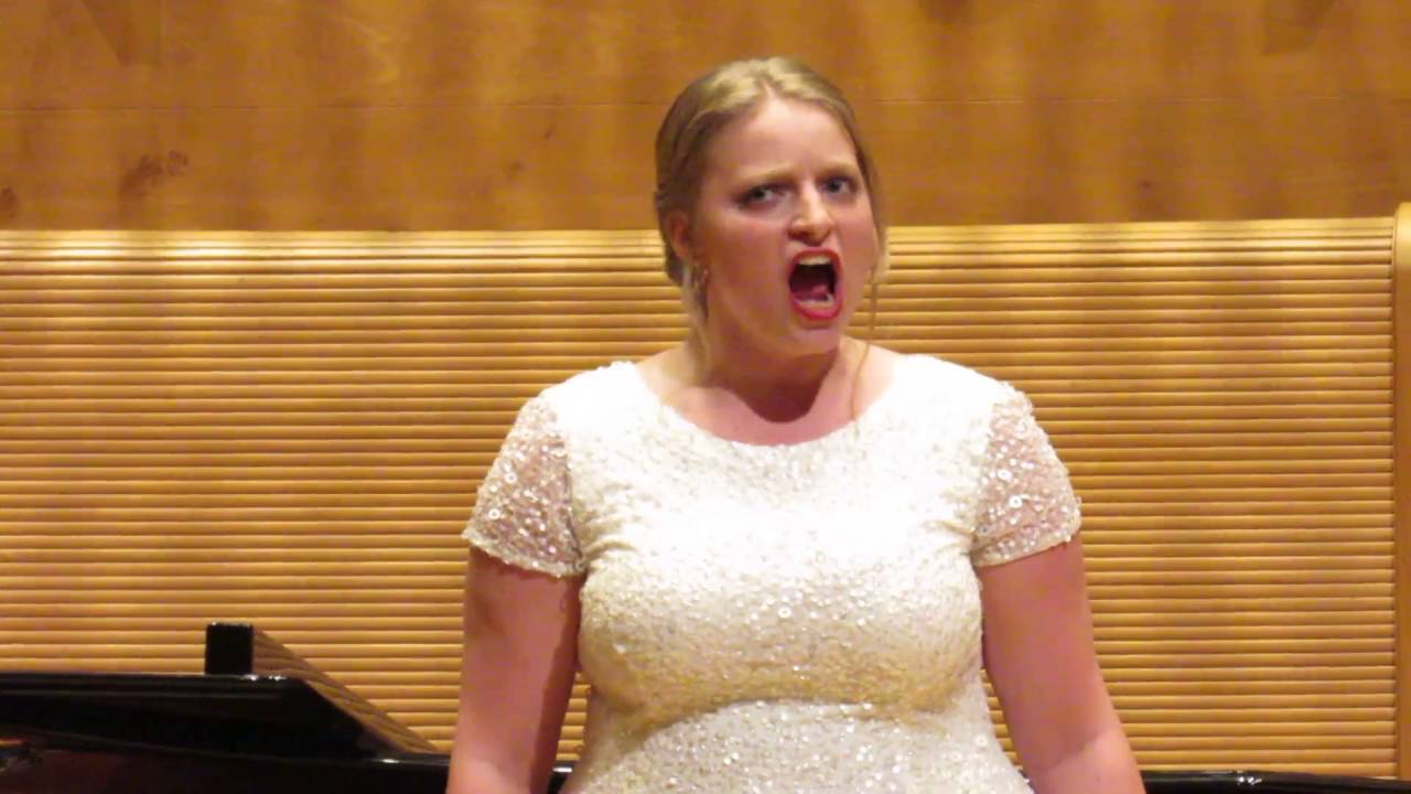 Queen of the Night Aria - YouTube