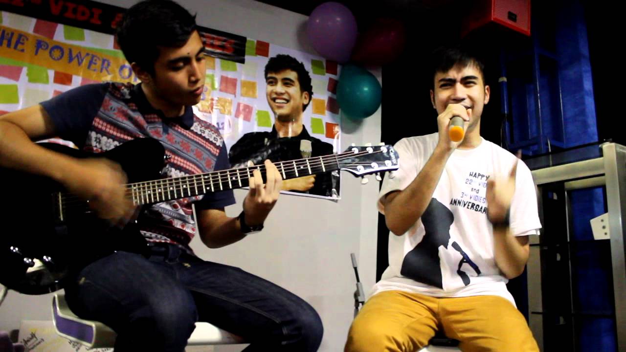 Vidi Aldiano ft Vadi Akbar - Lupakan Mantan (akustik) - YouTube