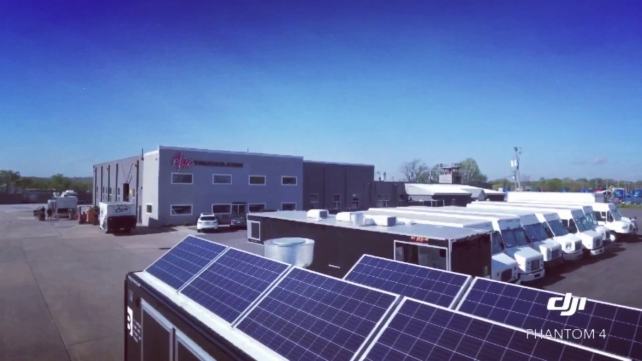Food Truck Steps Up the Game with Solar Panels - YouTube