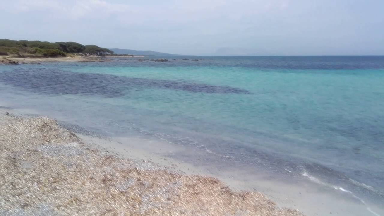 Spiaggia di Porto Ainu, Sardegna. - YouTube