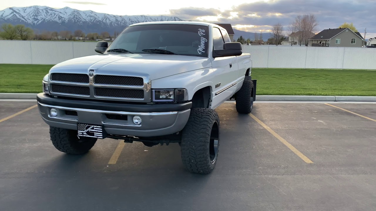 Clean 2nd Gen Cummins - YouTube