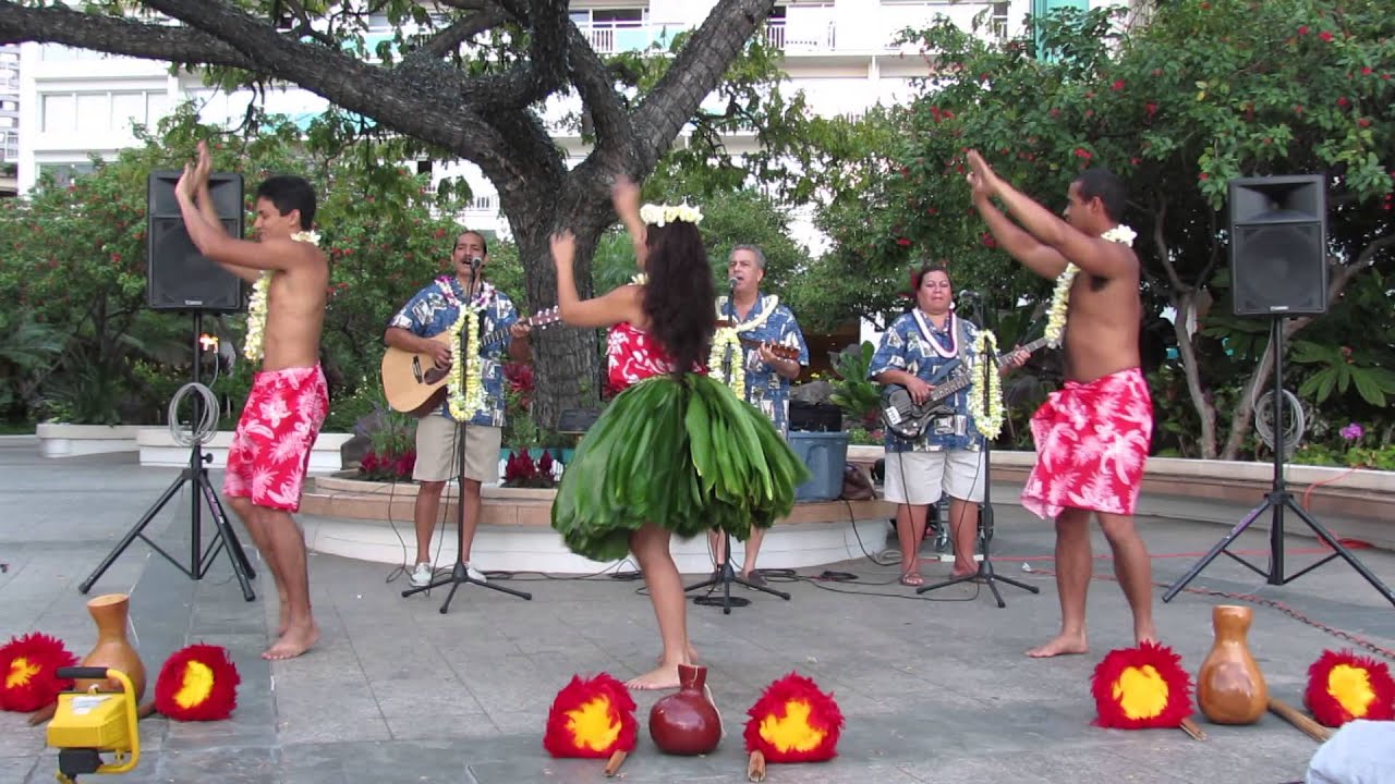 Hawaiian Hula Singing and Dancing at Ilikai Hotel - Men and Woman ...