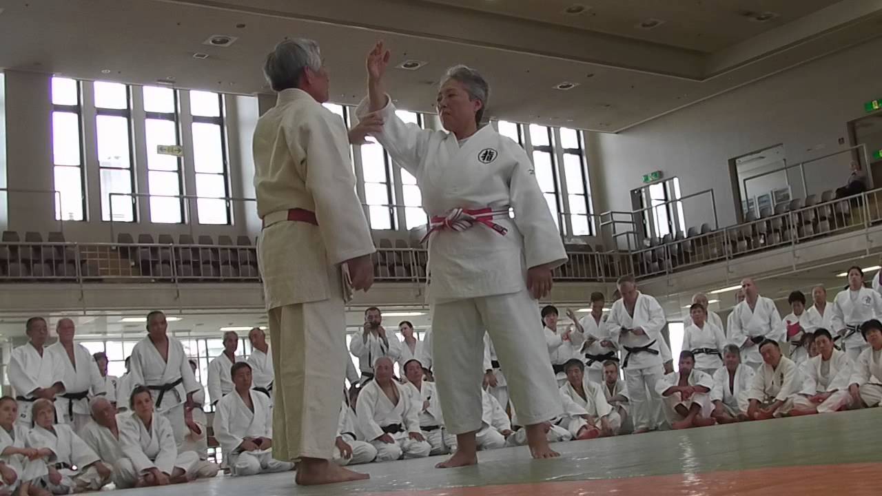 JU NO KATA 2014 8 TSUKI AGE UCHI OROSHI - YouTube