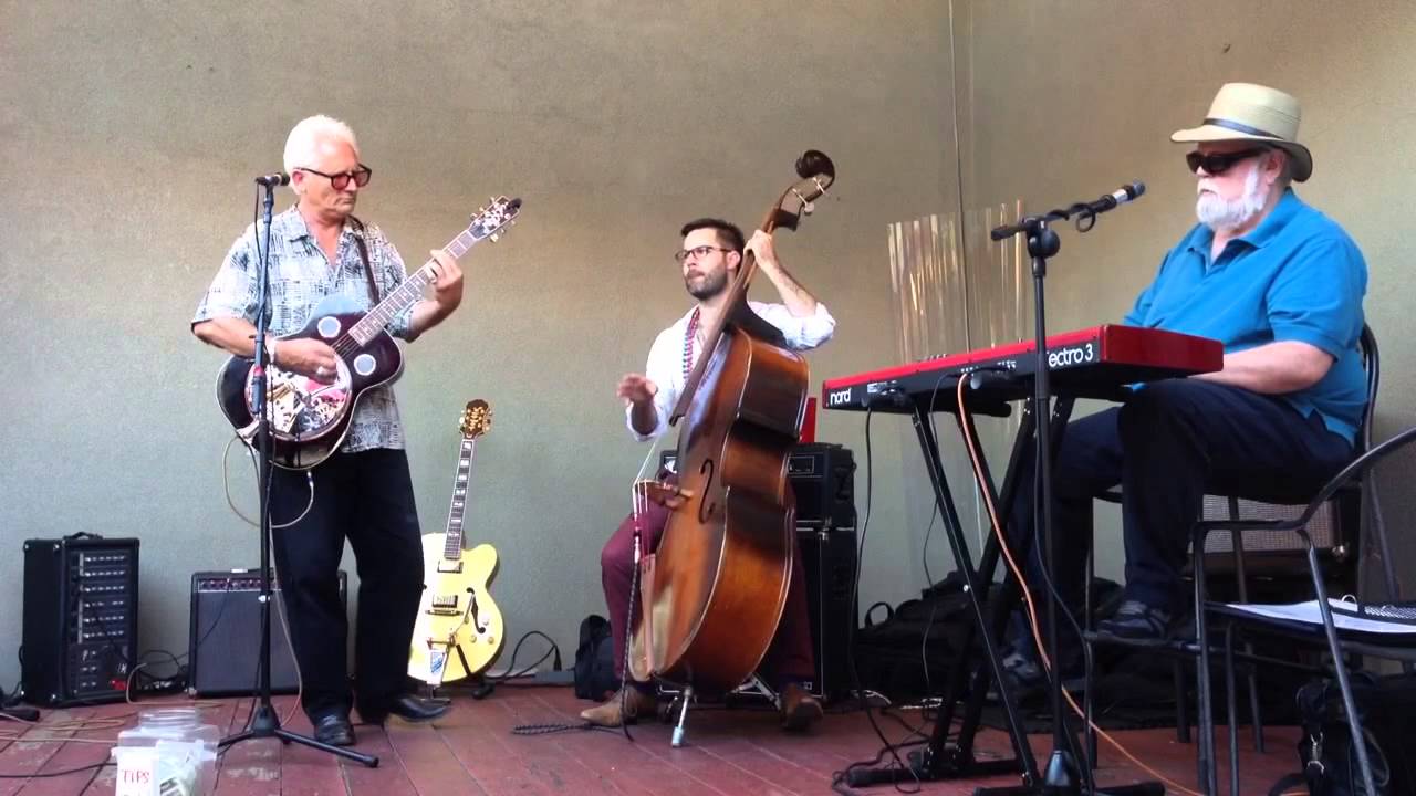 "Living in the House Of Blues" cover Randall Dubis & Friends - YouTube