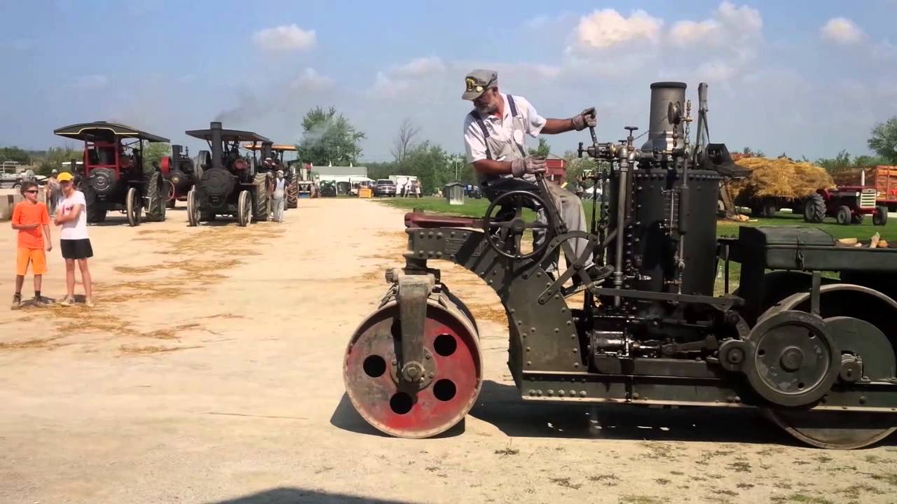 1918 Buffalo Springfield Roller 2015 Steam Era - YouTube