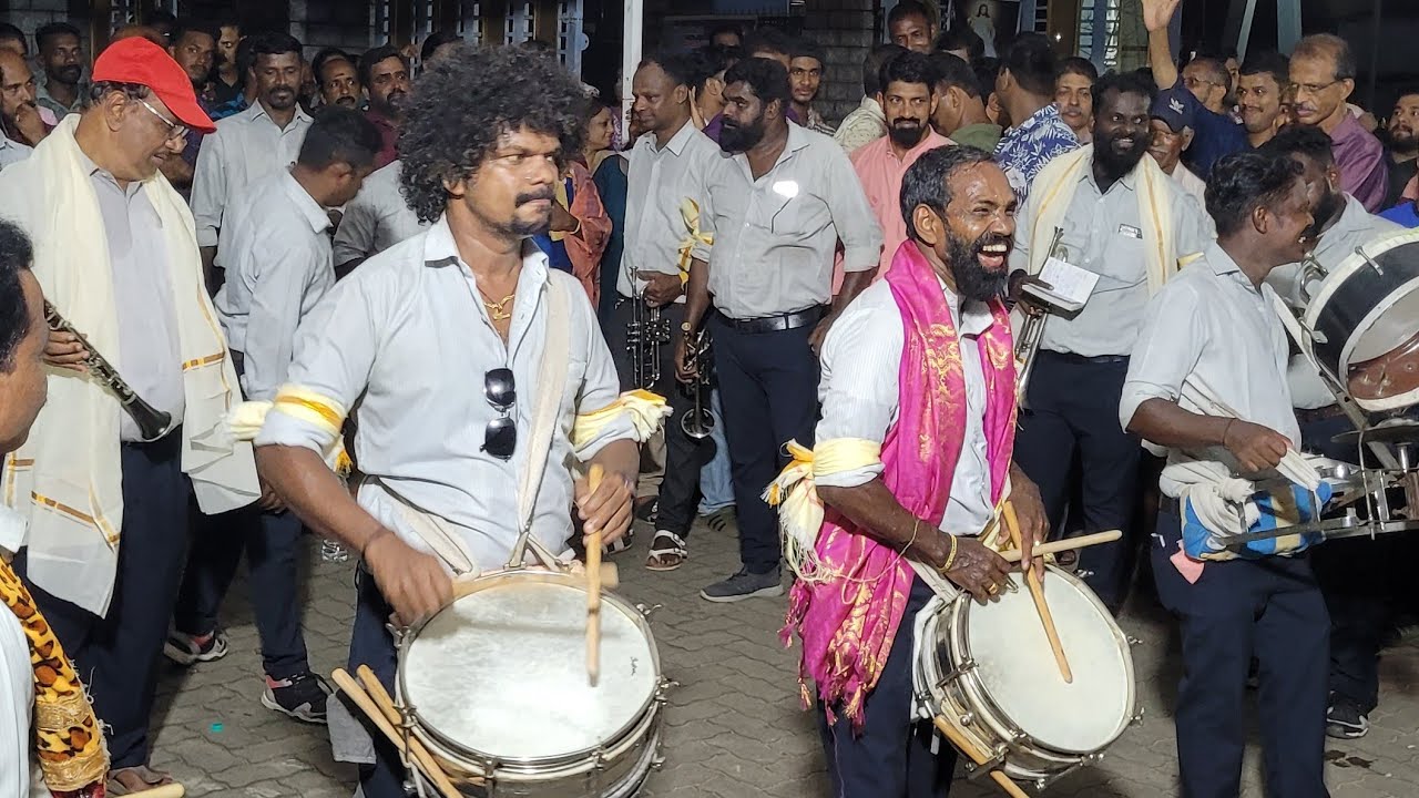 King Of Kotha💥 - Kalapakkaara Song 🎶 Ragadheepam Mundathikode🔥 Dulquer ...