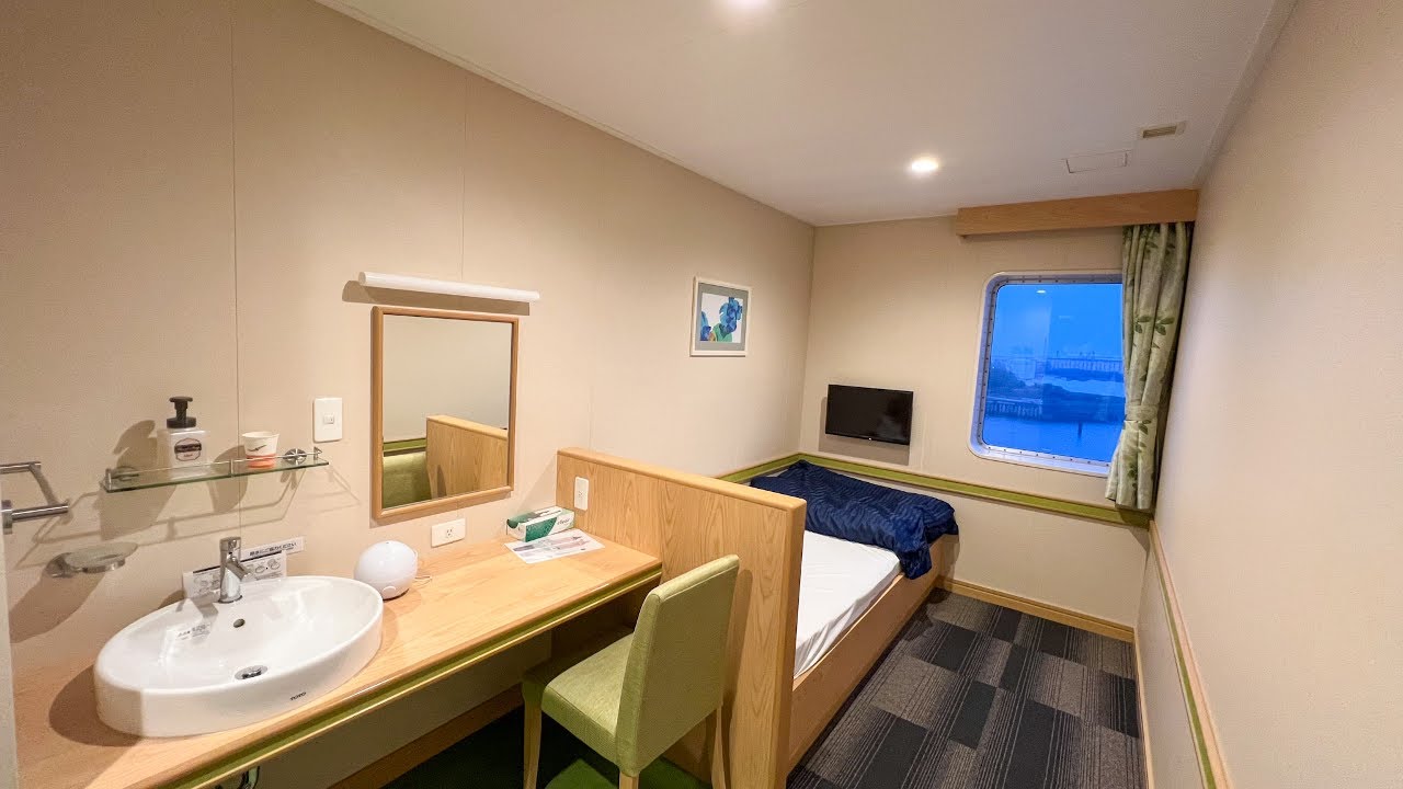 Staying 2Days on Overnight Ferry Travel 🛳 🍊 Comfortable capsule rooms🛏 ...