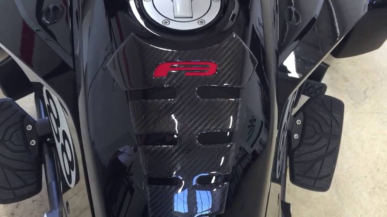 BRP Can am Spyder F3 Spine tank protector carbon fiber - YouTube