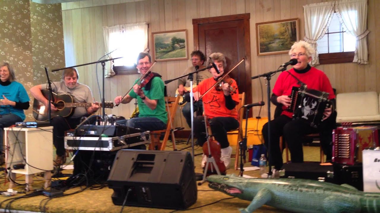 Cajun Dance Music with Bayou Rhythms - YouTube