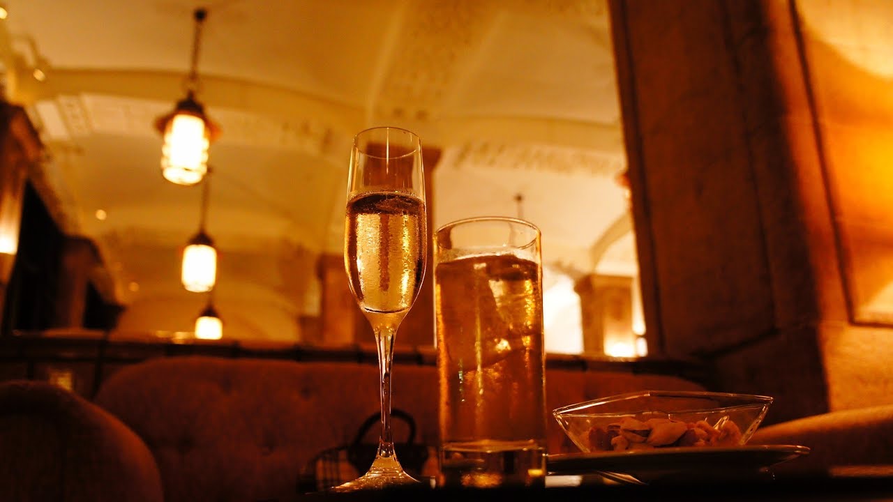 ホテル NEW GRAND 期間限定twilight lounge『The Lobby』 - YouTube