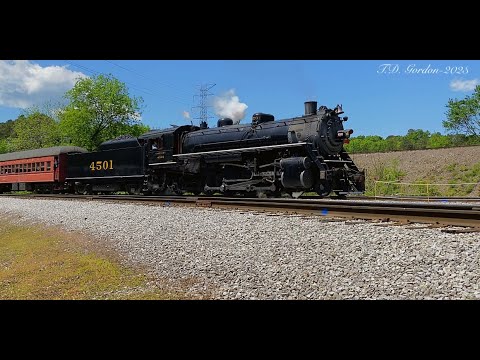 Southern 4501 Arriving at Grand Junction - YouTube