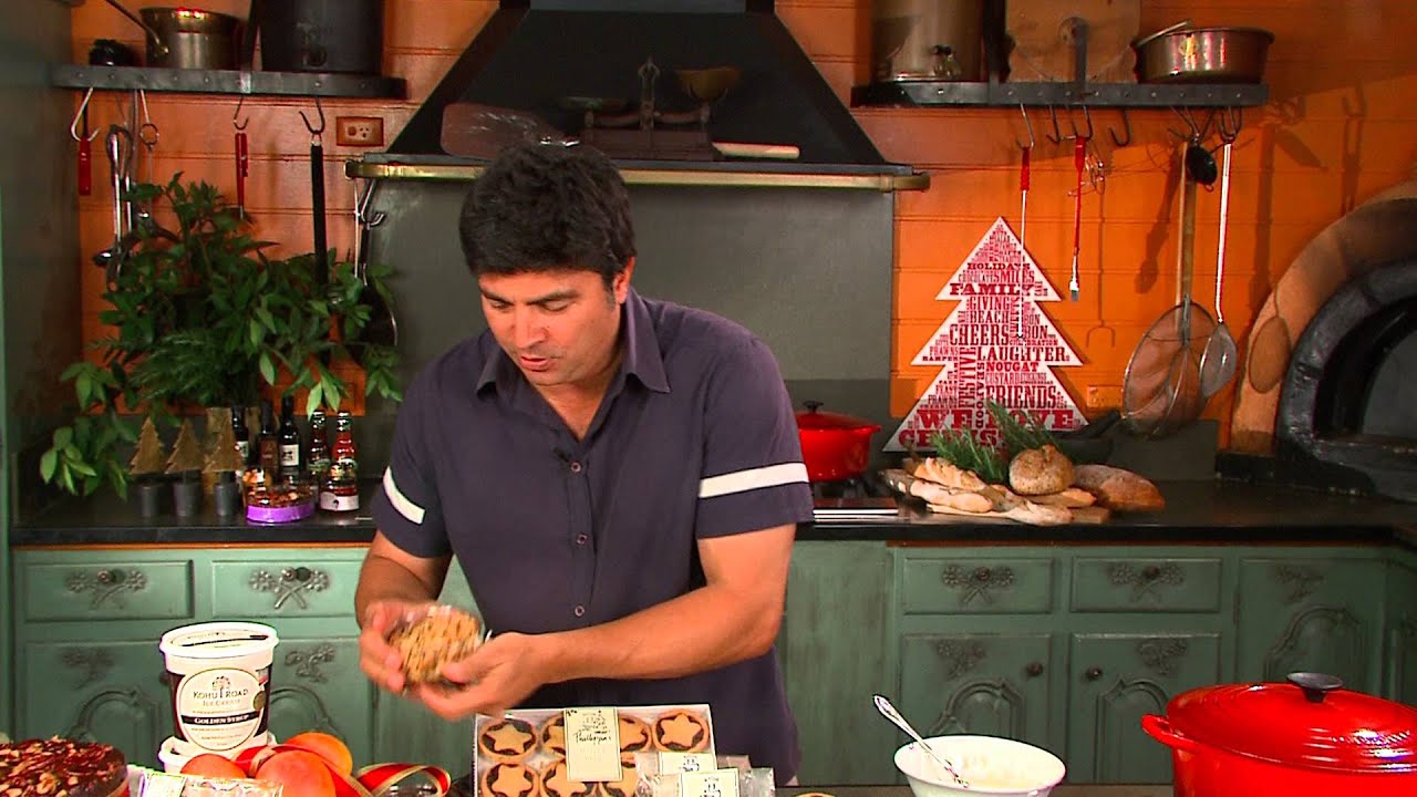 Geoff Jansz talks about Philippa's Products at Thomas Dux - YouTube