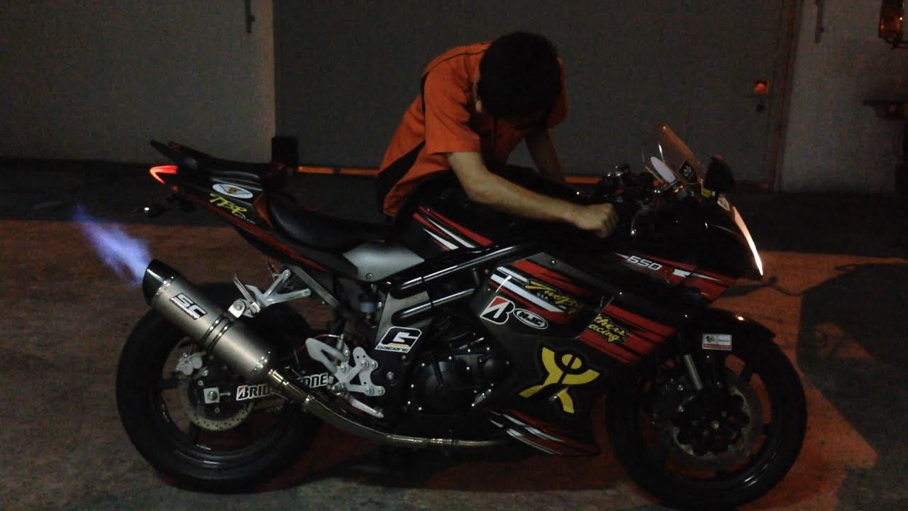 NAZA BLADE GT650R / HYOSUNG GT650 WITH SC PROJECT EXHAUST - YouTube
