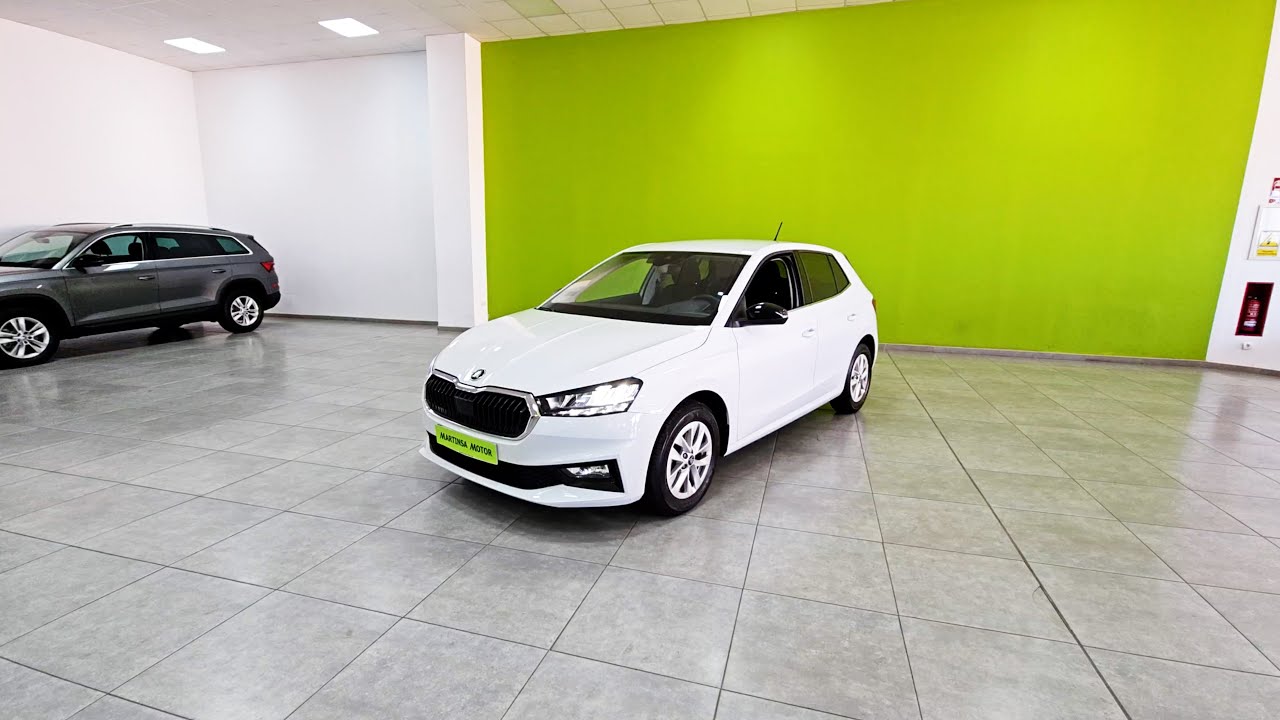 Skoda Fabia Selection 1.0 TSI 115CV DSG - Blanco - YouTube