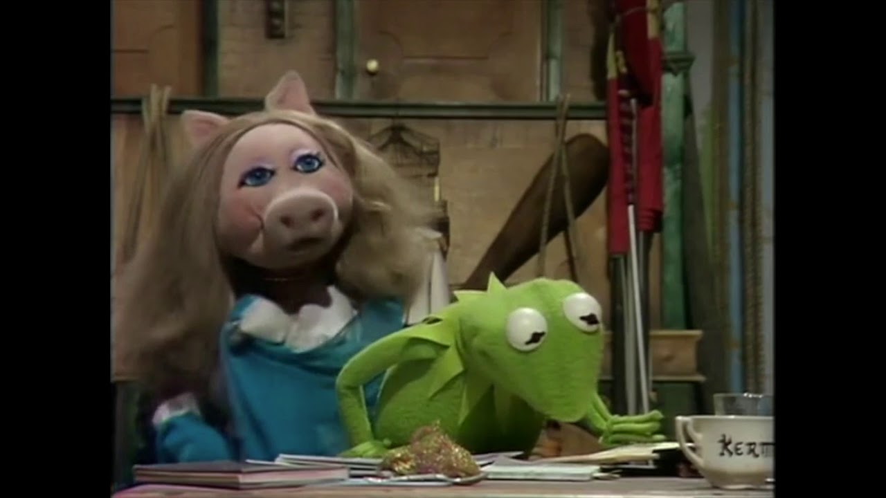 Muppet Show: The Night the Pigs Took Over - YouTube