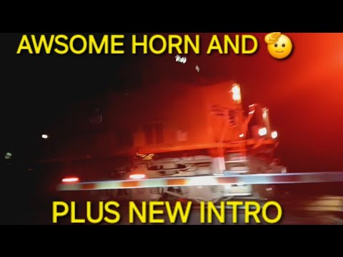Train Bunkie LA. Awsome horn and salute. NEW INTRO! - YouTube