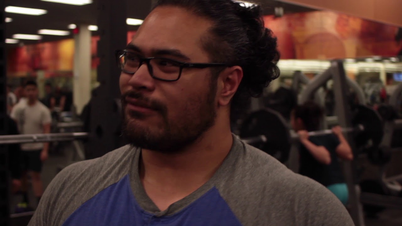 INSANE squat and bench powerlifting training!!! - YouTube