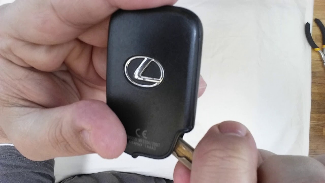 How to change the remote battery on 2006 Lexus IS220D - YouTube
