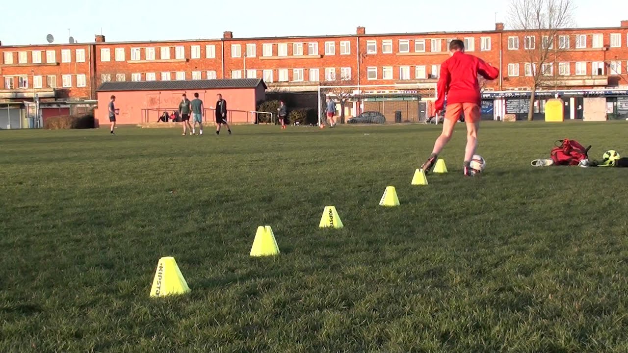 Football close control - YouTube