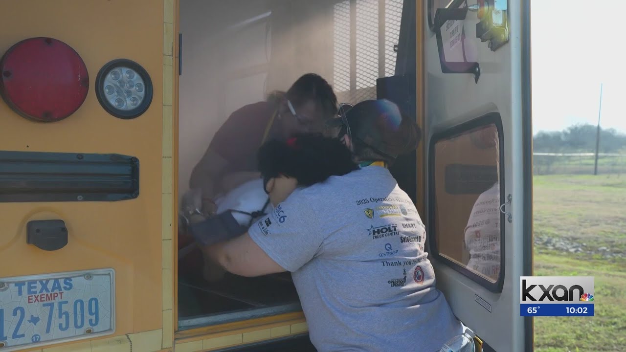 School bus personnel training for emergencies - YouTube