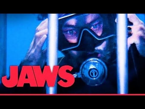 Jaws - Hooper Trapped In The Shark Cage (1975) - YouTube