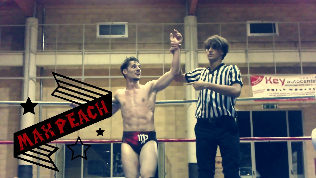 Max Peach vs Karim Brigante(c) :PREVIEW - YouTube