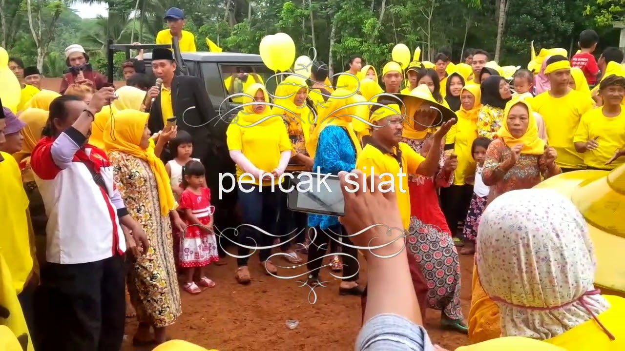 Pencak silat banten - YouTube