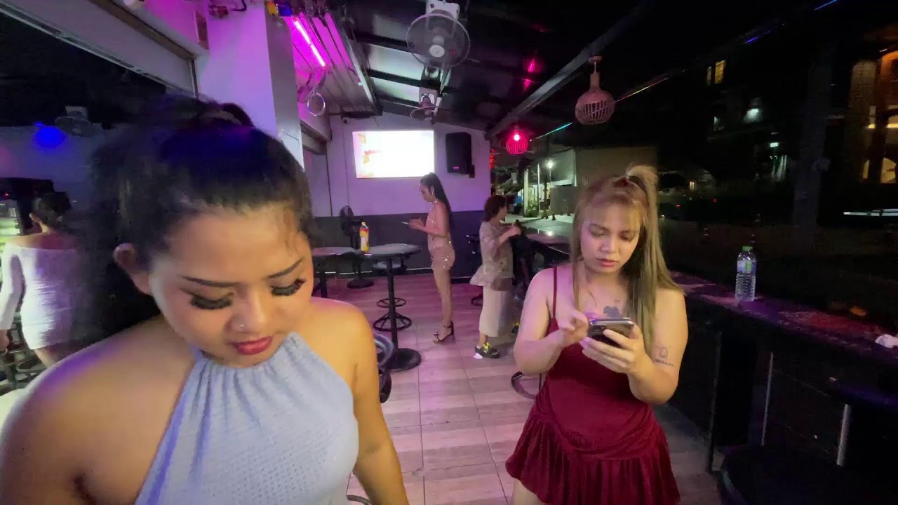 The Wild 69 Bar's broadcast - YouTube