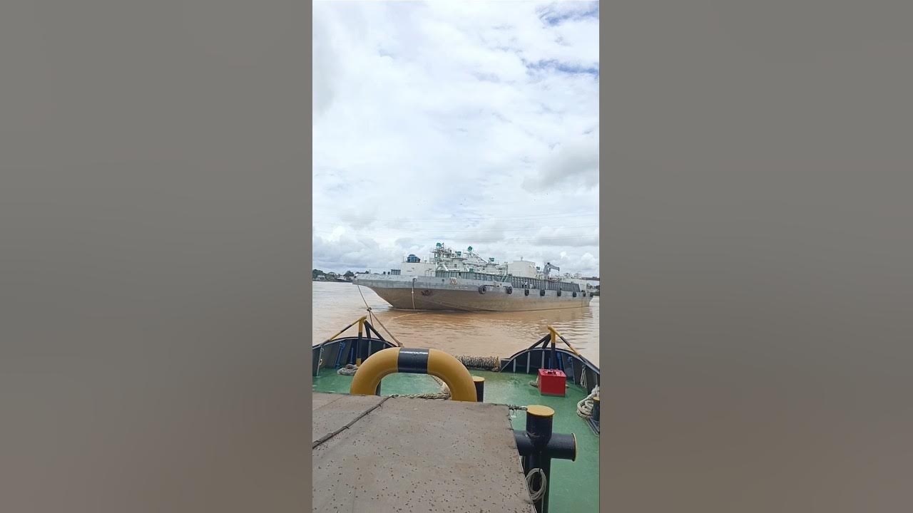 TUTORIAL TRIK CARA KELUAR DARI JETTY LANANG SIBU || Vloger Pelaut - YouTube