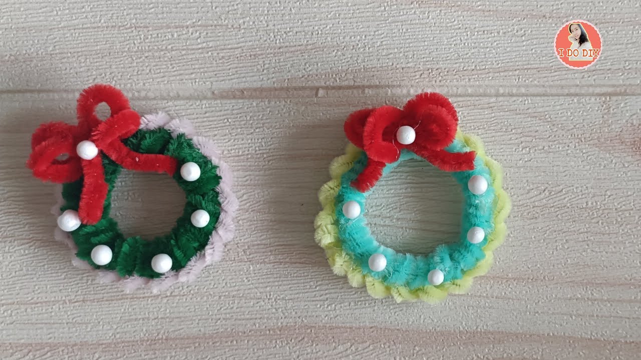 Christmas wreath from velvet wire DIY decoration - YouTube